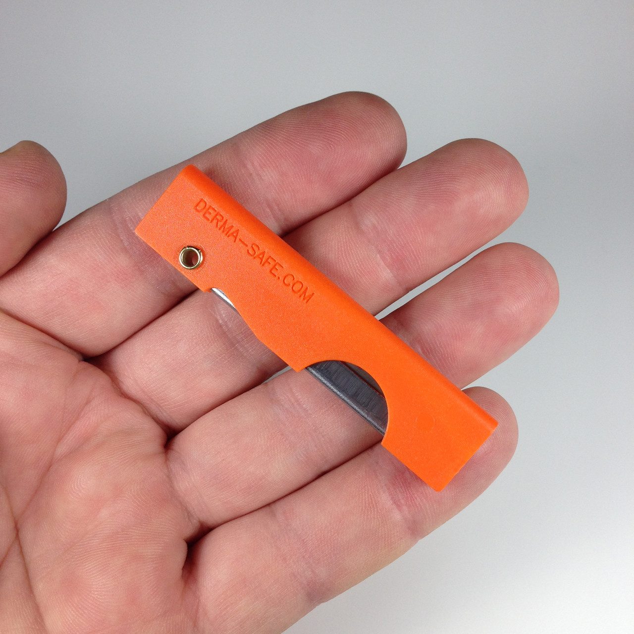 Derma-Safe Folding Razor Knife | Litesmith