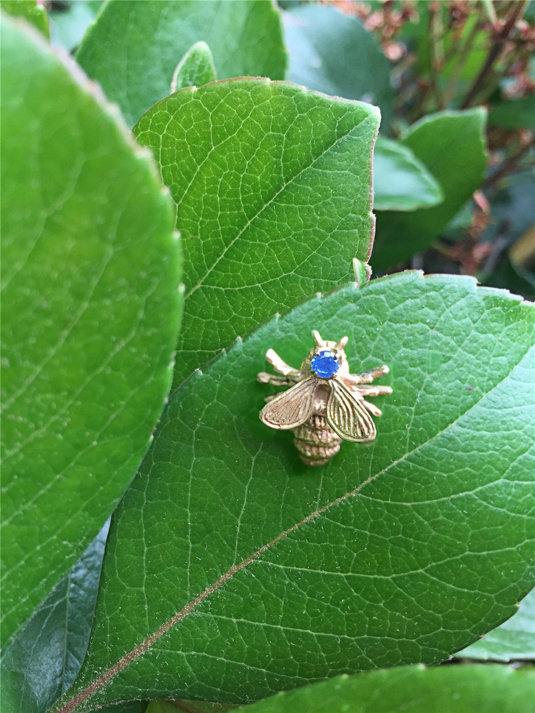 Estate 14K Yellow Gold Bumble Bee Pin with Sapphire