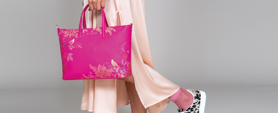 National Handbag Day - The Charm of Handbags - Luggage Superstore