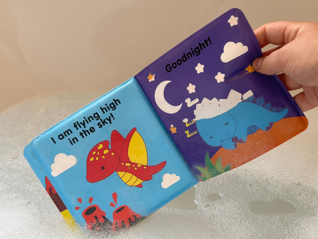 MAGIC COLOUR CHANGING BATH BOOK - UNICORN