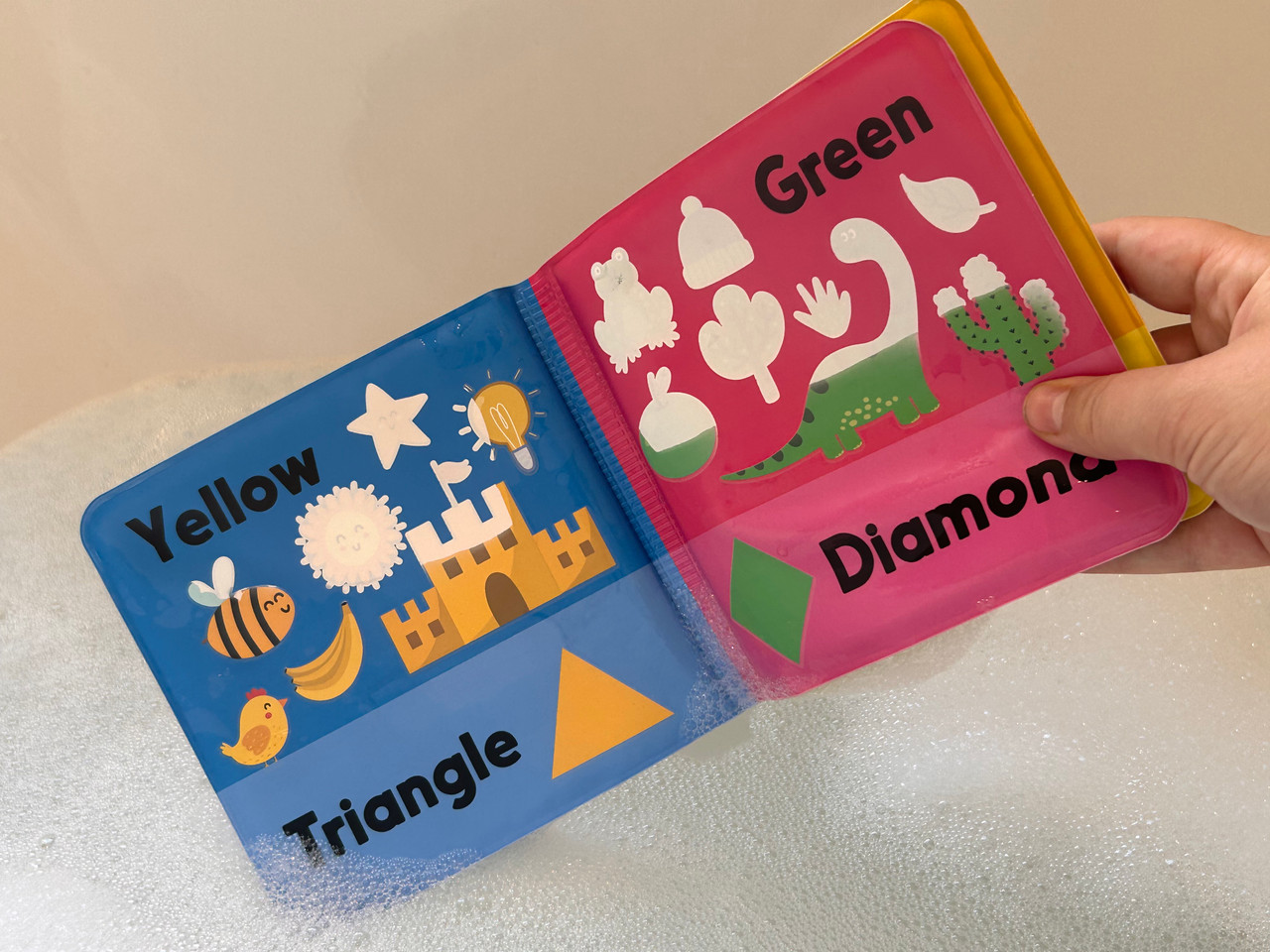 MAGIC COLOUR CHANGING BATH BOOK - SHAPES & COLOURS