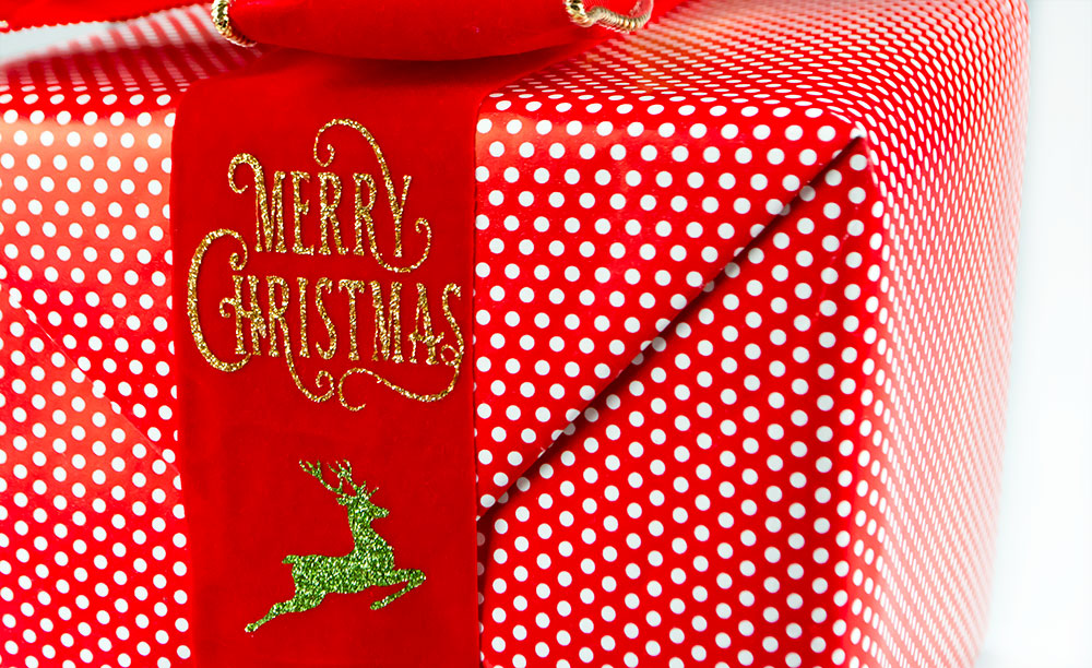 6 Ways to Personalize Your Holiday Wrapping Paper with Vinyl ...