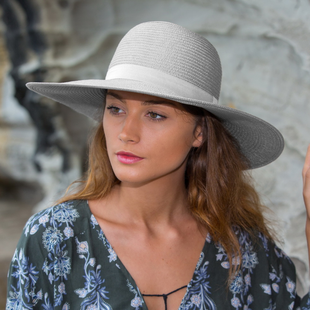 White wide brim sun hat - Adore Collection