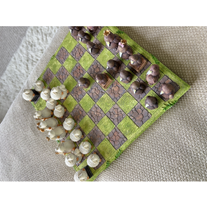 NZ Kiwi Vs NZ Sheep Chess Set (approx 31cm x 31cm) - Adore Collection