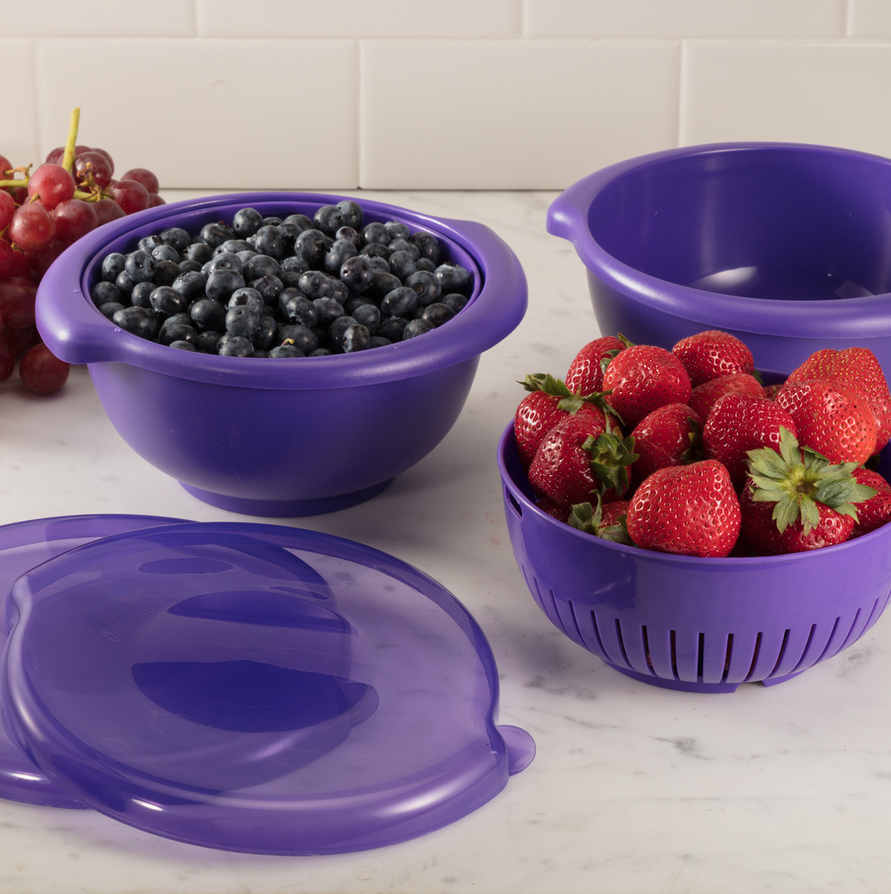 3-in-1 Berry Bowl Keeps Berries Fresh Longer - Wash, Serve & Store