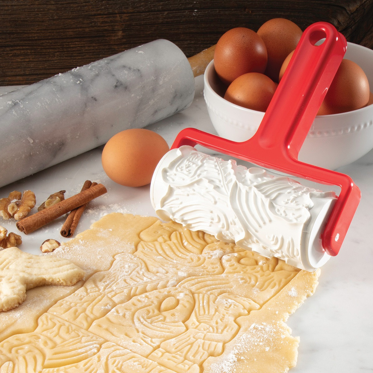 European Traditions Cookie Roller - Hutzler