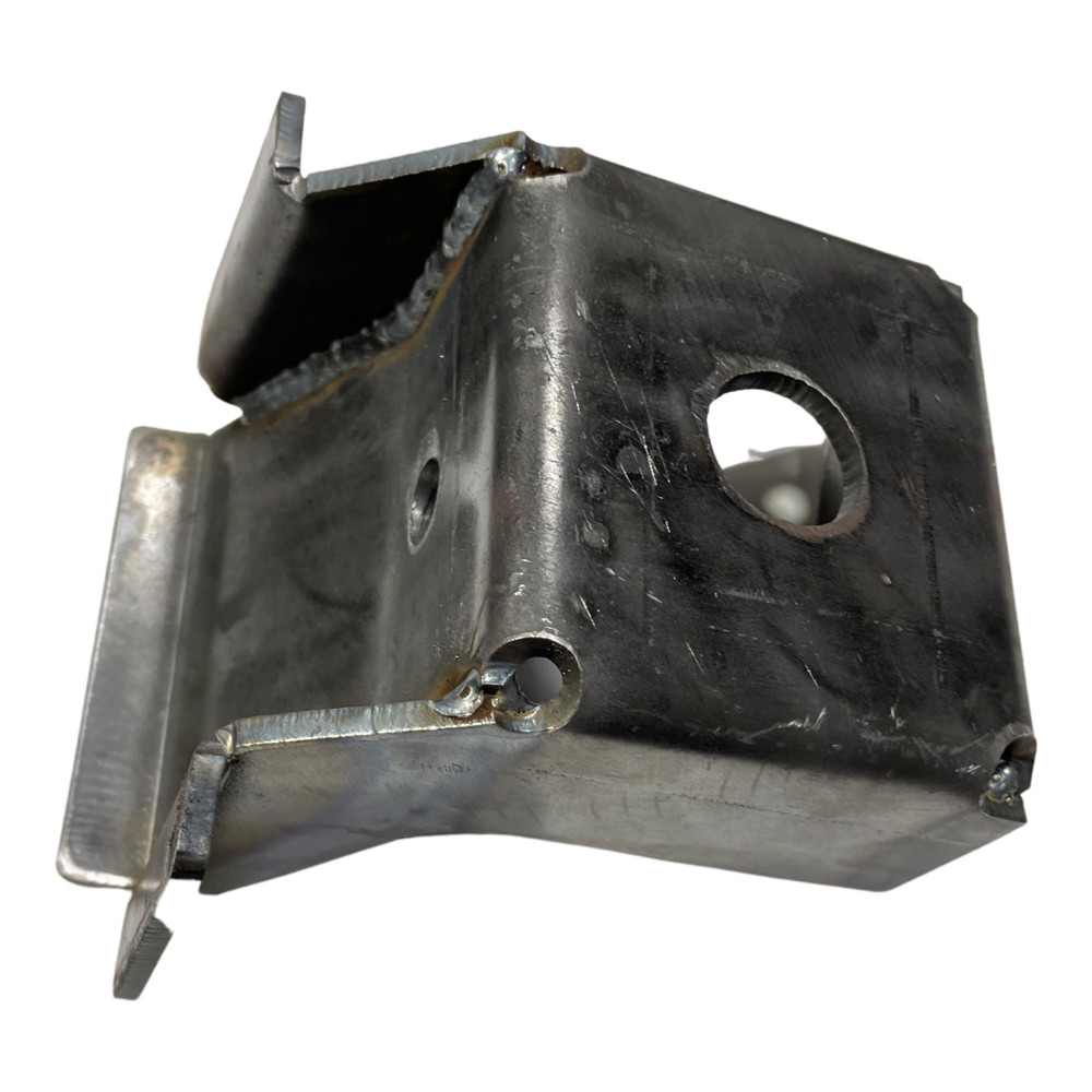 Rear Leaf Spring Mounting Bracket GW 1974-1991 - Team Grand Wagoneer