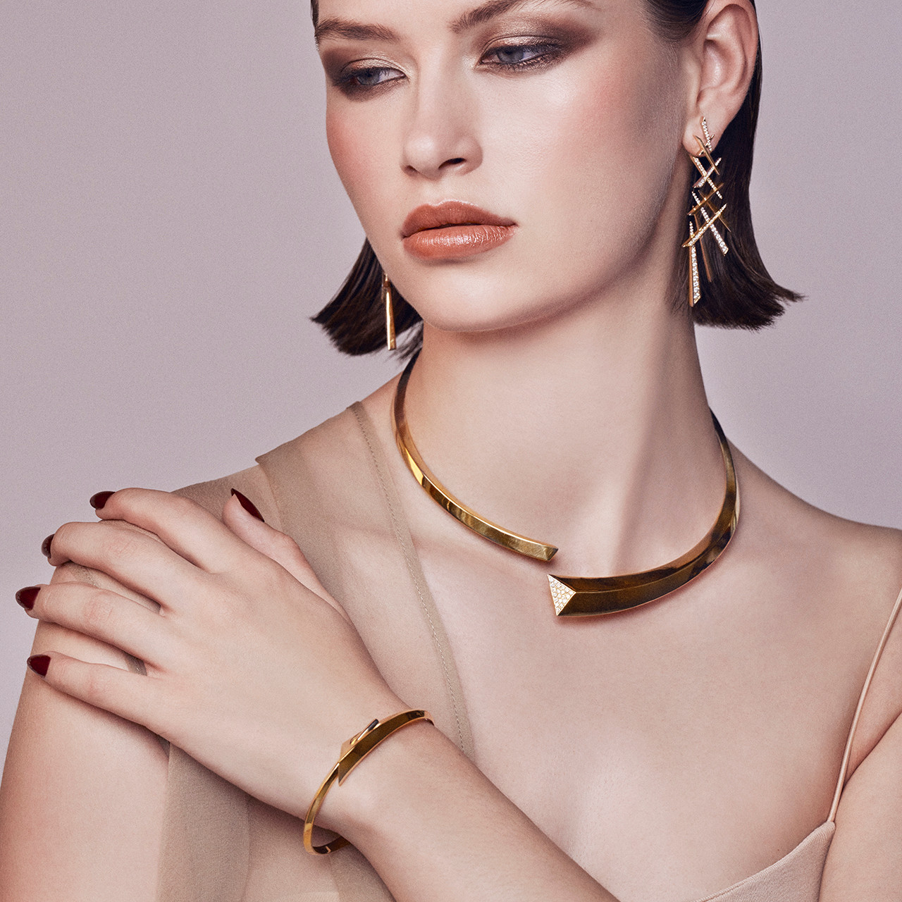 Resonance Pavé Diamond & Yellow Gold Necklace