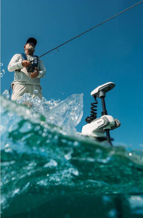 SIMRAD Recon Trolling Motor Saltwater 54" | Blue Bottle Marine