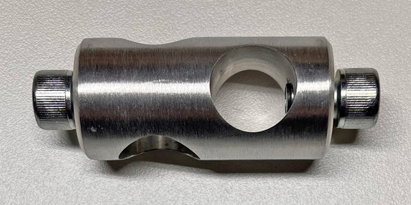90° Rod Connector and Clamp Holder for 3/4" Diameter Rods, Closed Style