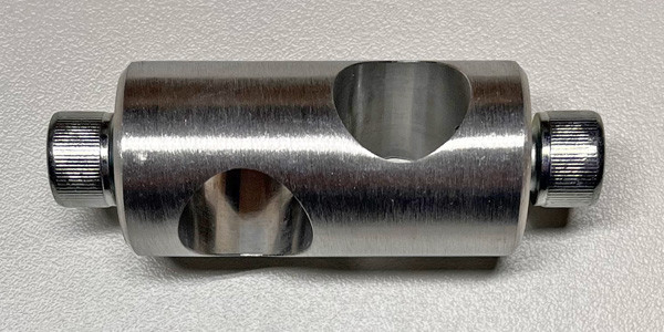90° Rod Connector and Clamp Holder for 3/4" Diameter Rods, Closed Style