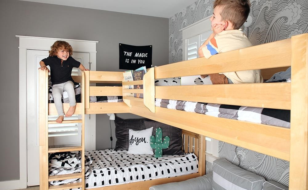 Darby Natural Queen over Queen with Twin XL Loft Bunk Beds