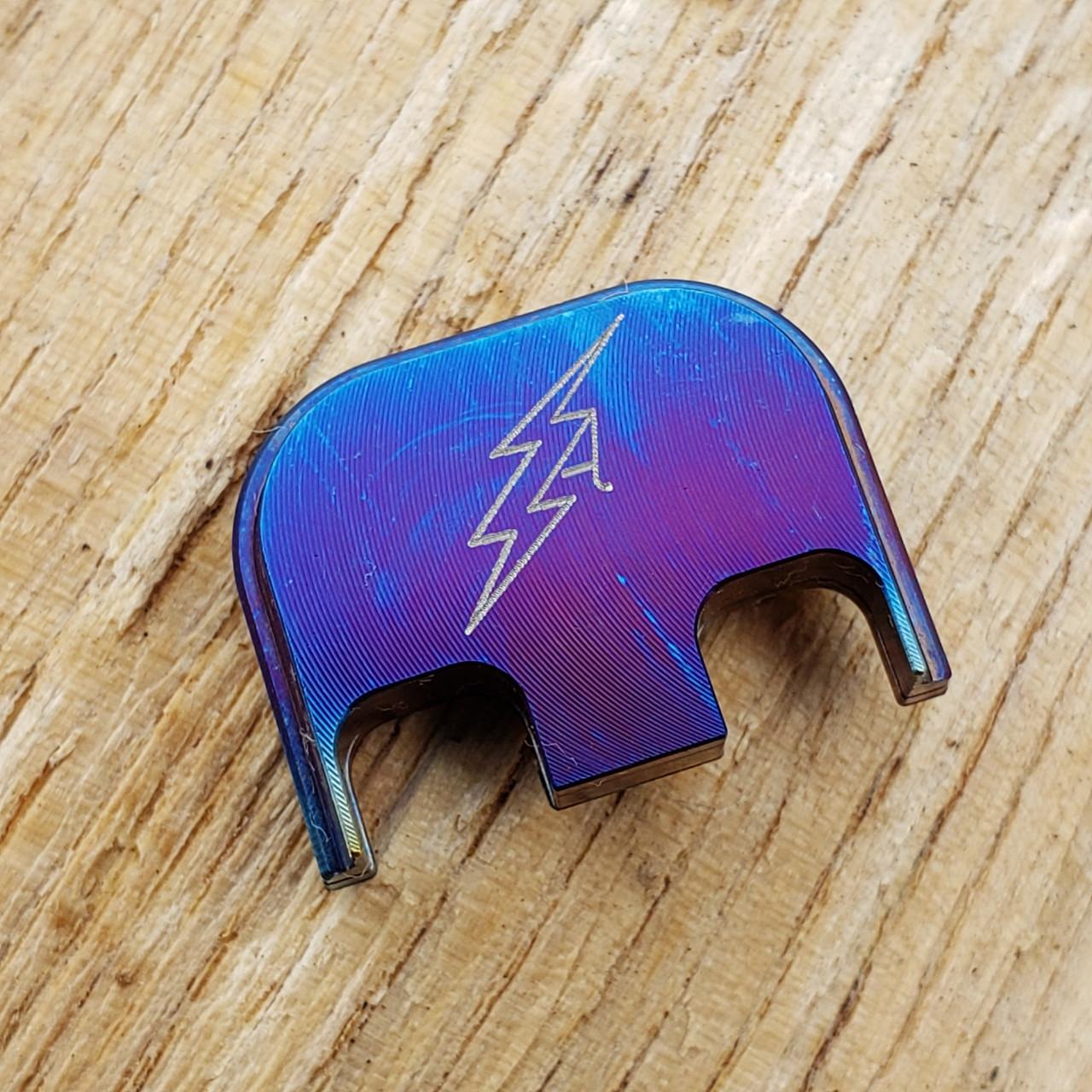 GLOCK BACK PLATE FLAME ANODIZED TITANIUM ( STANDARD SIZE ) - Archon Mfg ...