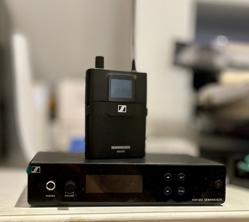 Sennheiser XSW IEM Wireless In-ear Monitor Set 476-500MHz (A Band) demo ...