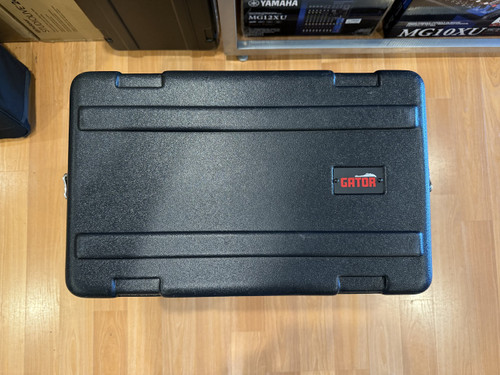 Gator GR-6L 6 space Rack Case used - AudioProCT