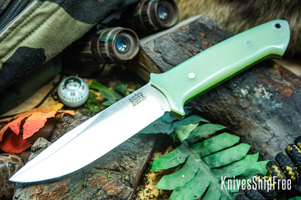 Bark River Knives: Red Flag - MagnaCut - Dune G-10 - Thick Toxic Liners
