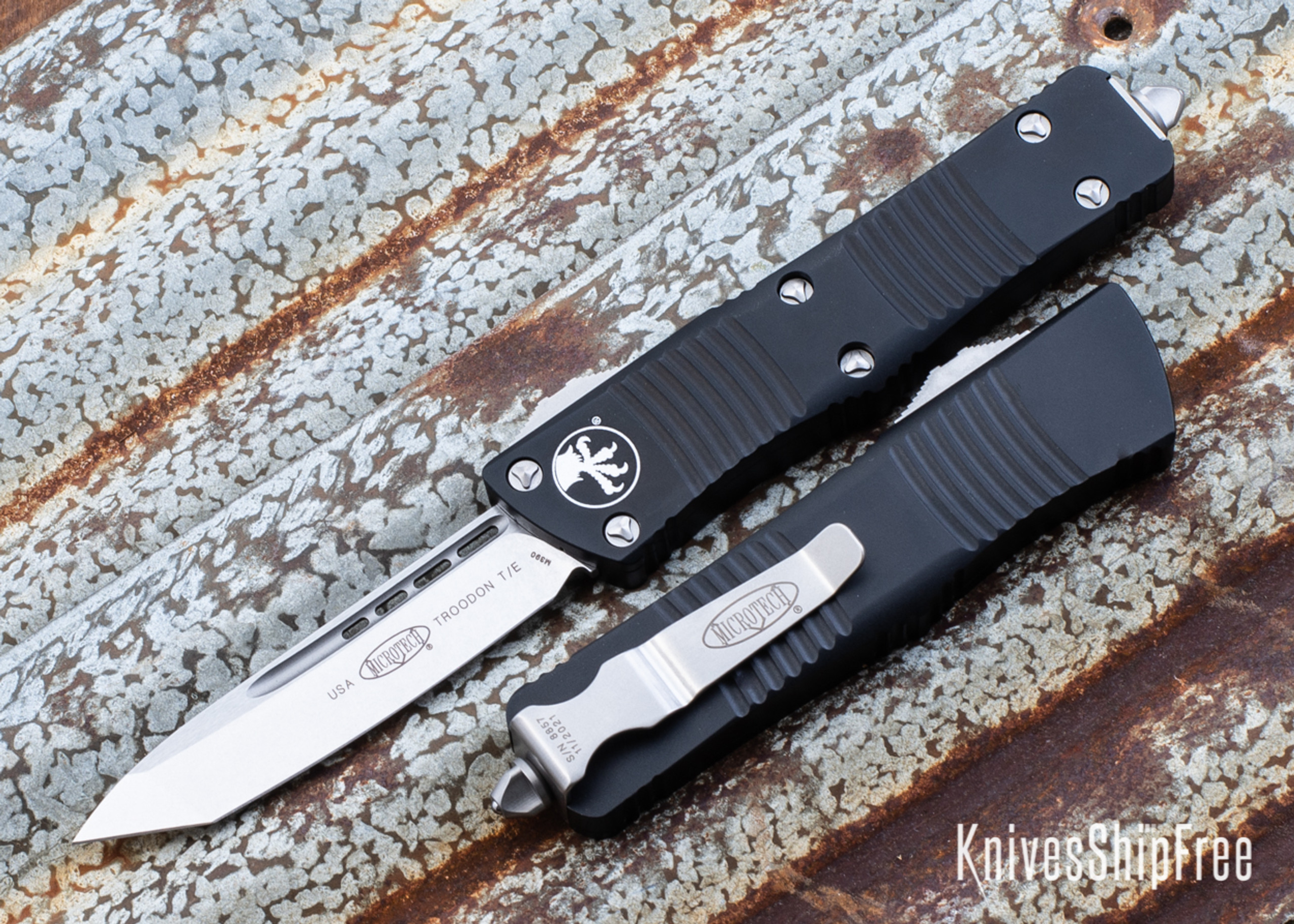 Microtech: Troodon - Tactical Auto OTF - Tanto Edge - Stonewashed STD ...