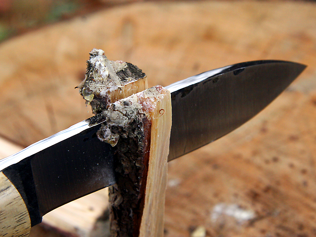 3 Things You Need to Know About Batoning - KnivesShipFree