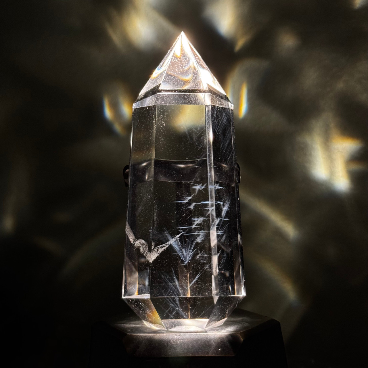 Vogel Wand with Blue Rays, Phantom & Floating Crystals (308 Grams)