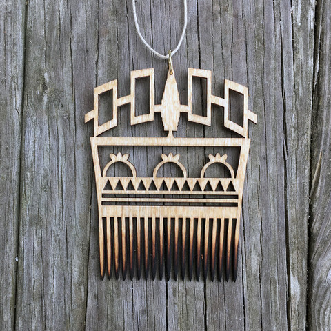 Hiawatha Belt Comb Hanger with SkyDome Design - Tuscarora WoodWorks