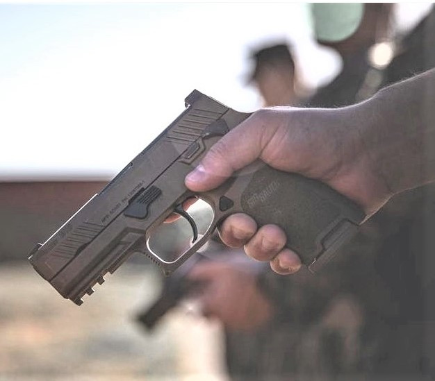 Sig Sauer P320 M18 9mm military pistol with 17 and 21 round mags | For Sale