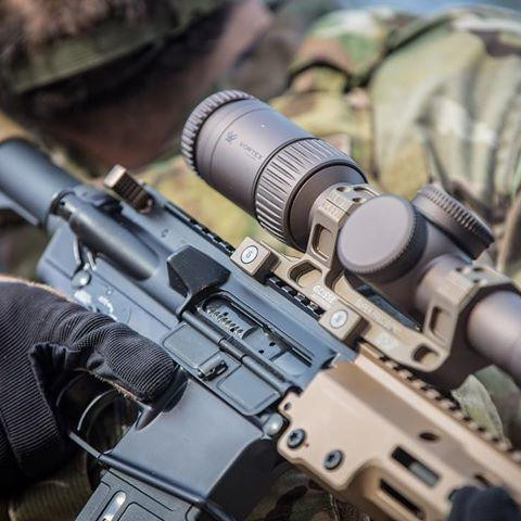 Vortex Razor HD-E Gen II 1-6x Scope with Geissele DDC SOPMOD mount ...