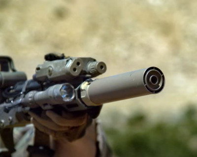 SureFire SOCOM RC3 Fast-Attach 5.56 NATO Suppressor - Dark Earth (DE)