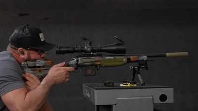 HUXWRX FLOW 22 Ti Rimfire Suppressor - FDE