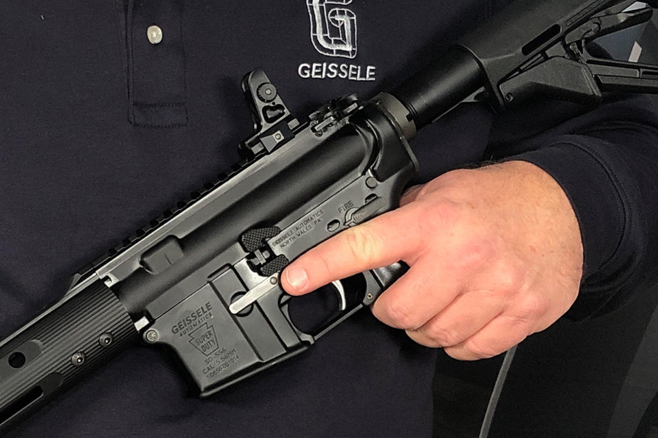 Geissele Super Duty Stripped Lower Receiver, BLK - COUNT BLEMULA | For Sale