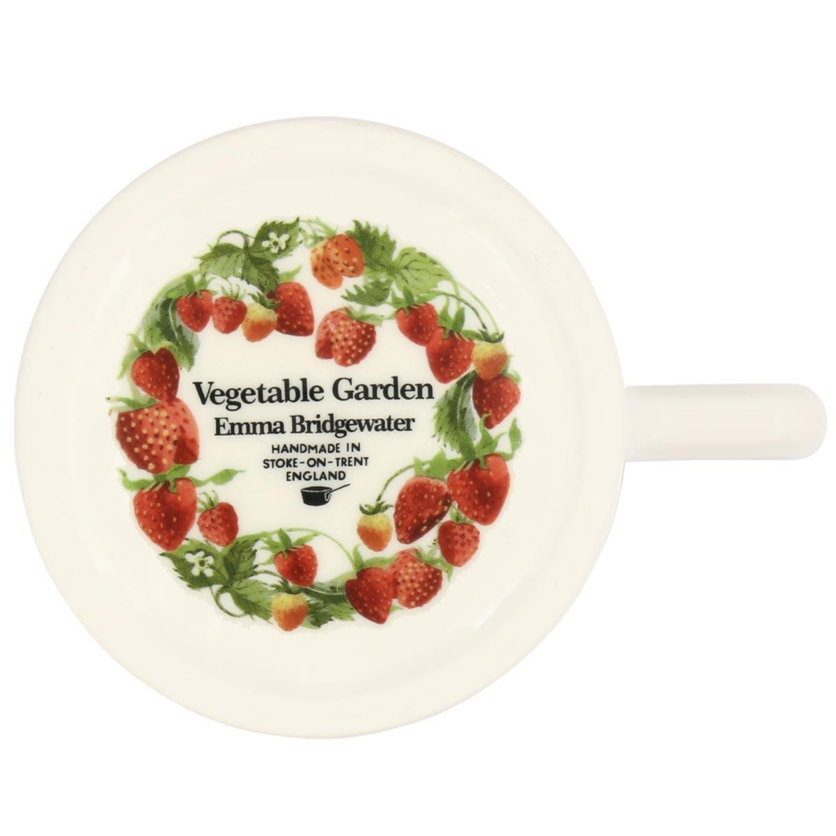 Emma Bridgewater Strawberries Mum Half Pint Mug | Philip Morris & Son