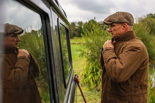 Vinnie Jones In The Country Series 2 - Philip Morris & Son