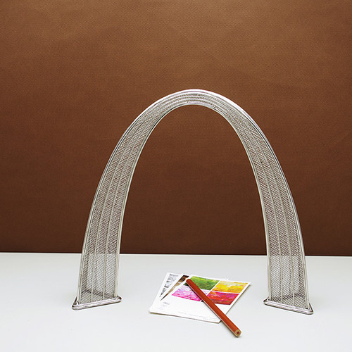 St. Louis' Gateway Arch Wire Model