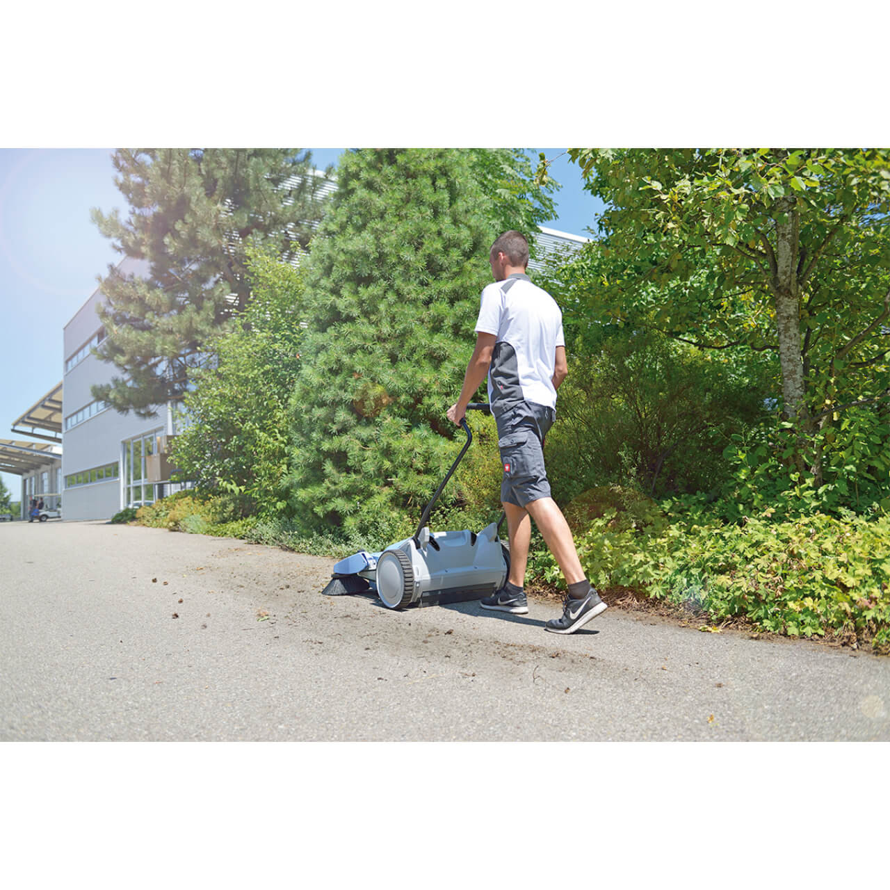 Kranzle 2+2 800mm Hand Powered Sweeper - ACL Industrial Technology