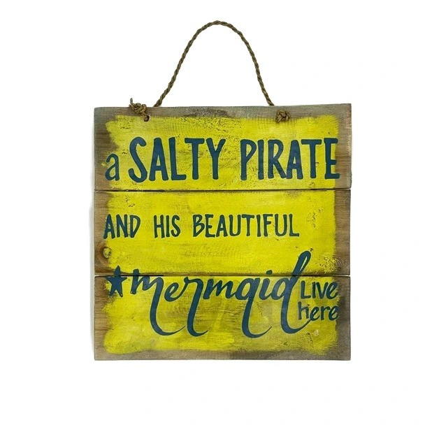 11562 GAN SALTY PIRATE 30x30x3cm - The Ugly Duckling
