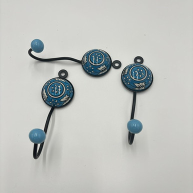 10033 ROUND HOOK. 11x3x4cm - The Ugly Duckling