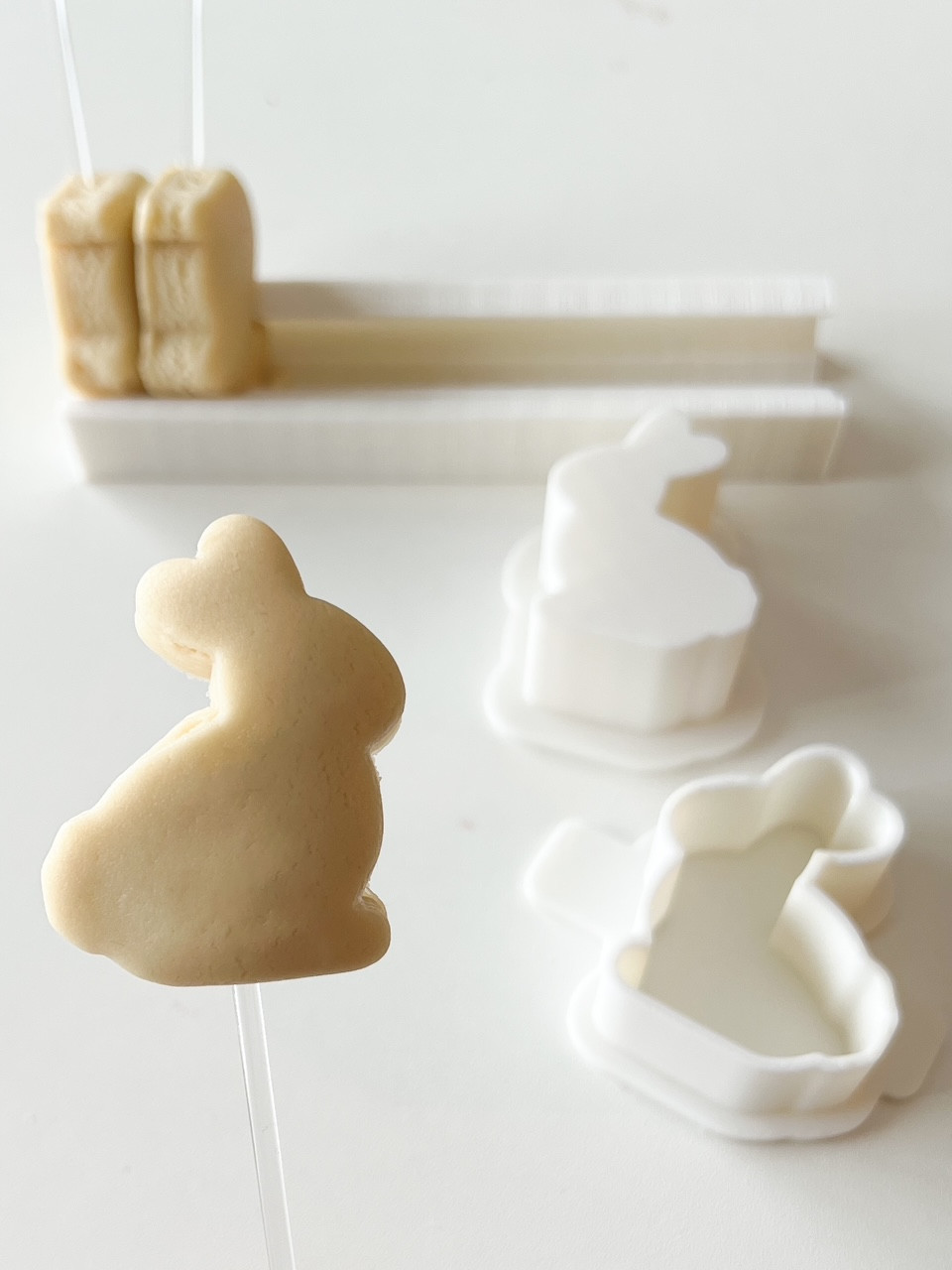 Bunny rabbit Popper with Tray stand - Christines Molds