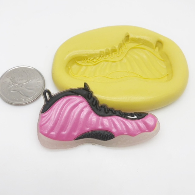 Handmade Molds - Sneaker - Page 1 - Christines Molds
