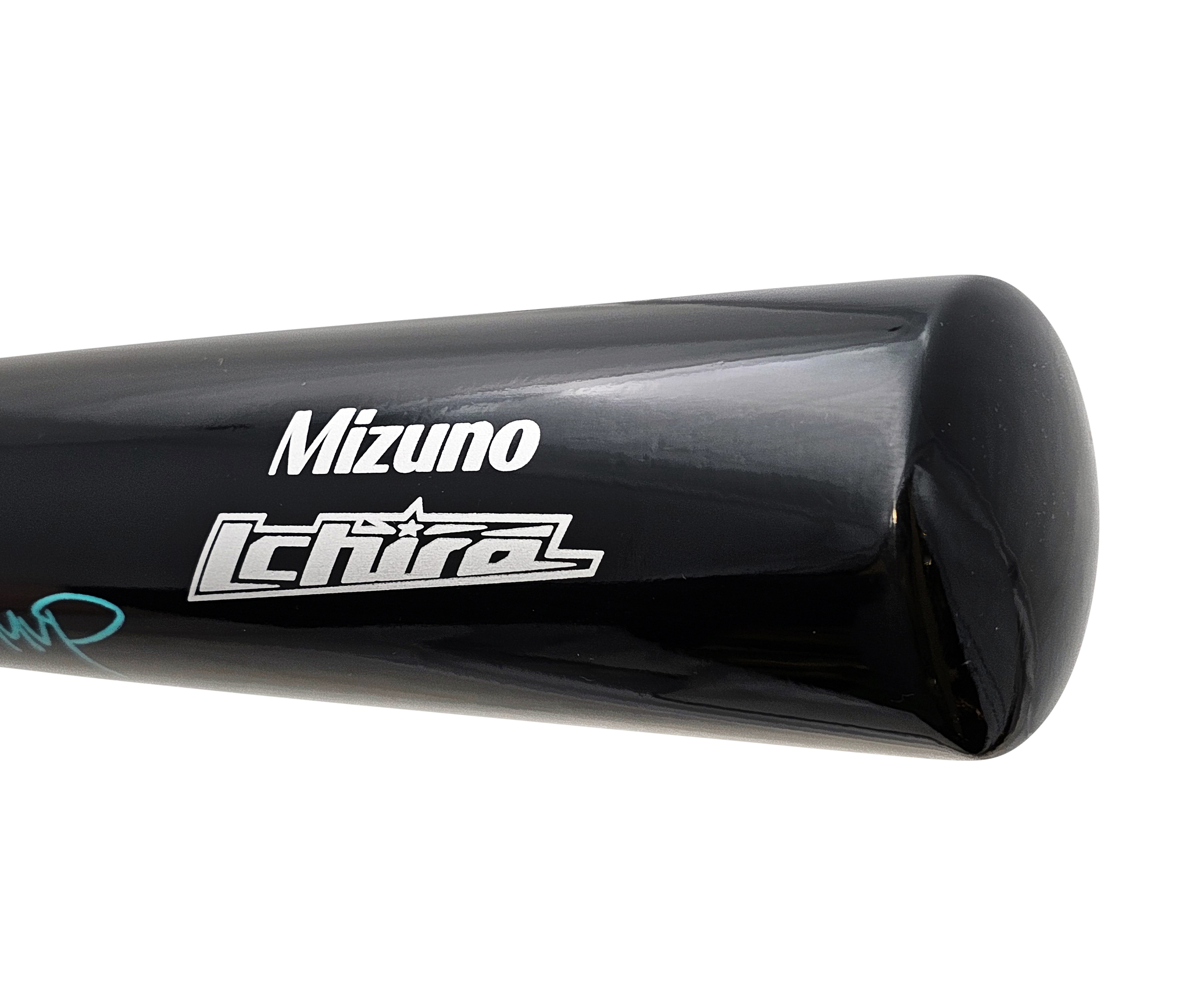Ichiro Suzuki Autographed Black Mizuno Player Model Bat Seattle ...