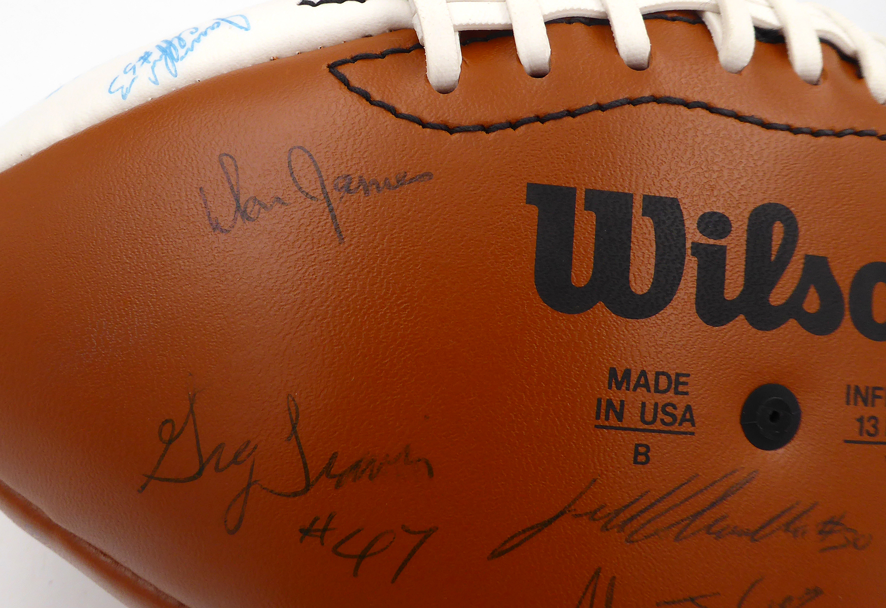 1989 Washington Huskies Autographed Football With 39 Signatures ...