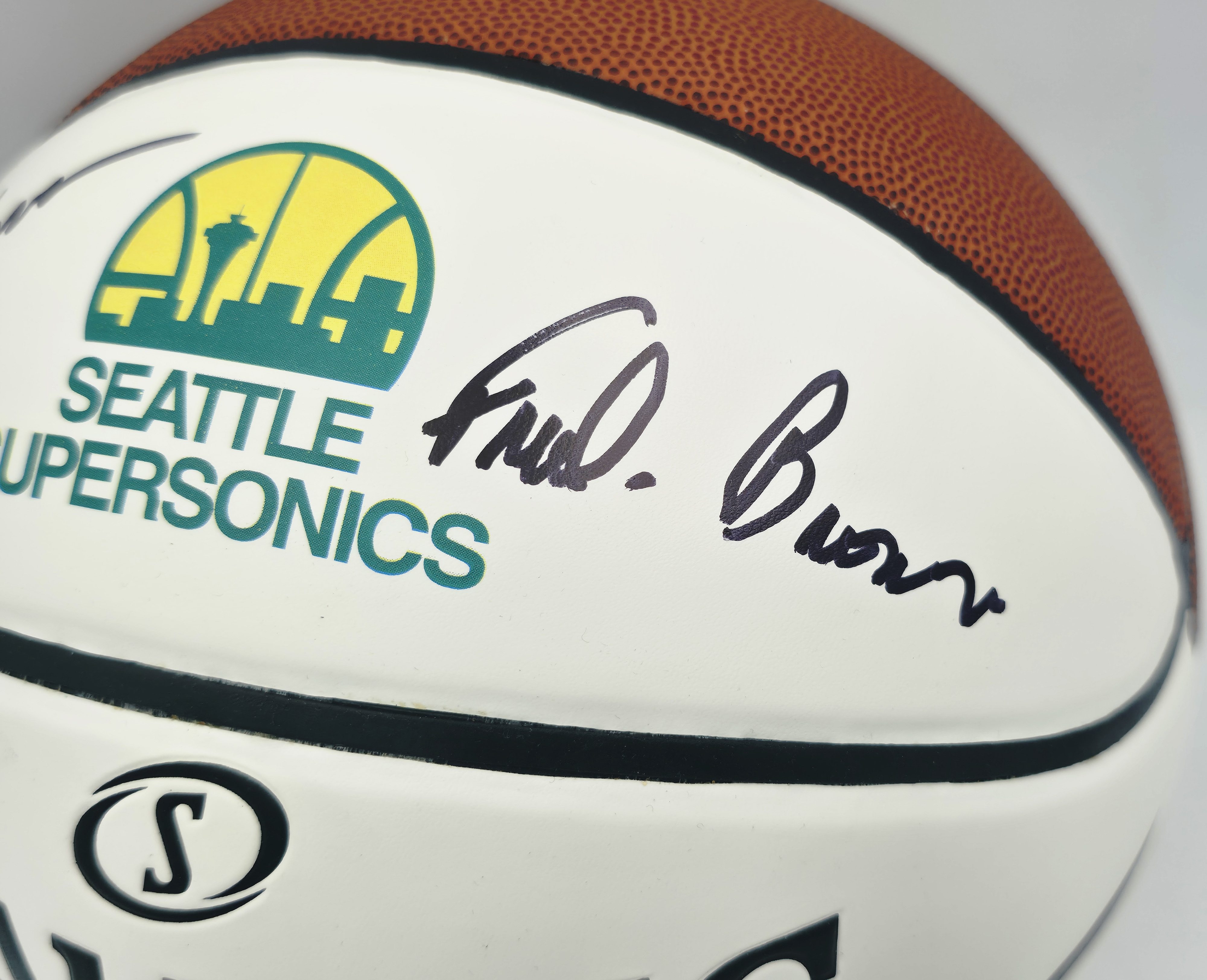 Jack Sikma & Fred Brown Autographed Spalding Signature Series ...