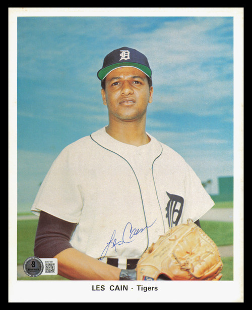 Les Cain Autographed 7x9 Team Issued Photo Detroit Tigers 1971 Beckett ...