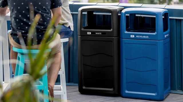 How to Clean Your Outdoor Trash Can: Pro Tips [2025] - The Cleaning Station