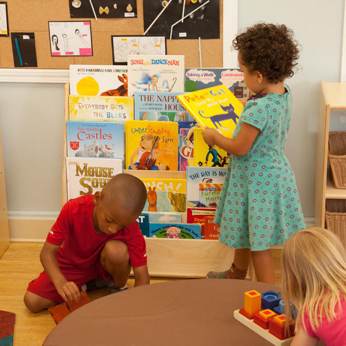 WD34200 Mobile Double Sided Book Display - WoodDesigns