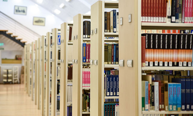 15 Modern Library Signage Ideas For A Fresh Look - The Global Display ...