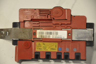 BMW 61146971370 POWER DISTRIBUTION BOX 106887 10 6114693