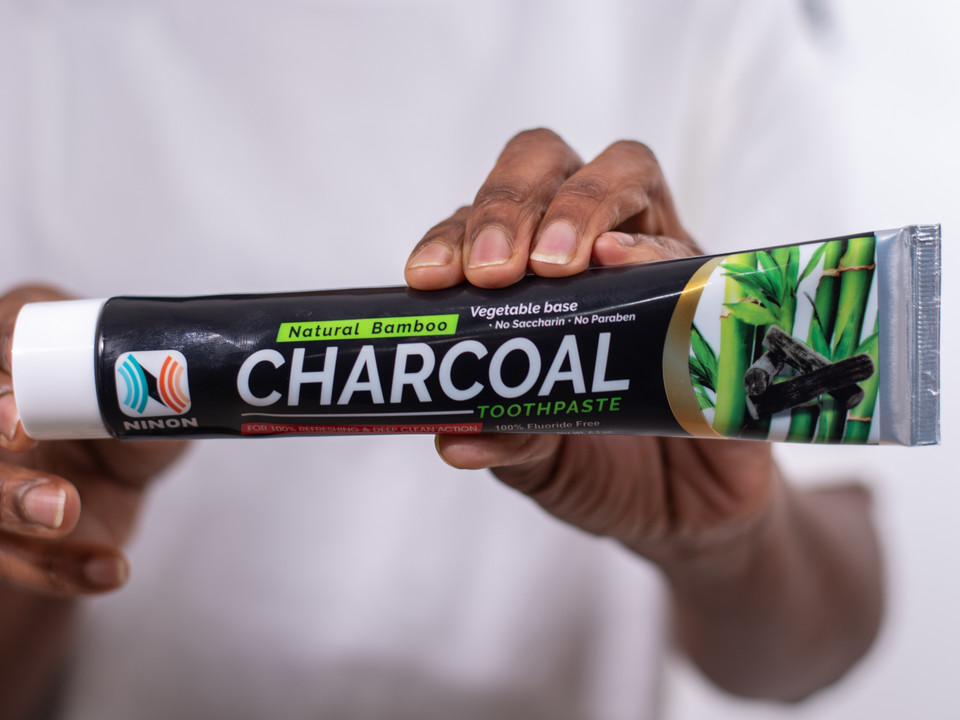 Natural Bamboo Charcoal Toothpaste - Dental Care
