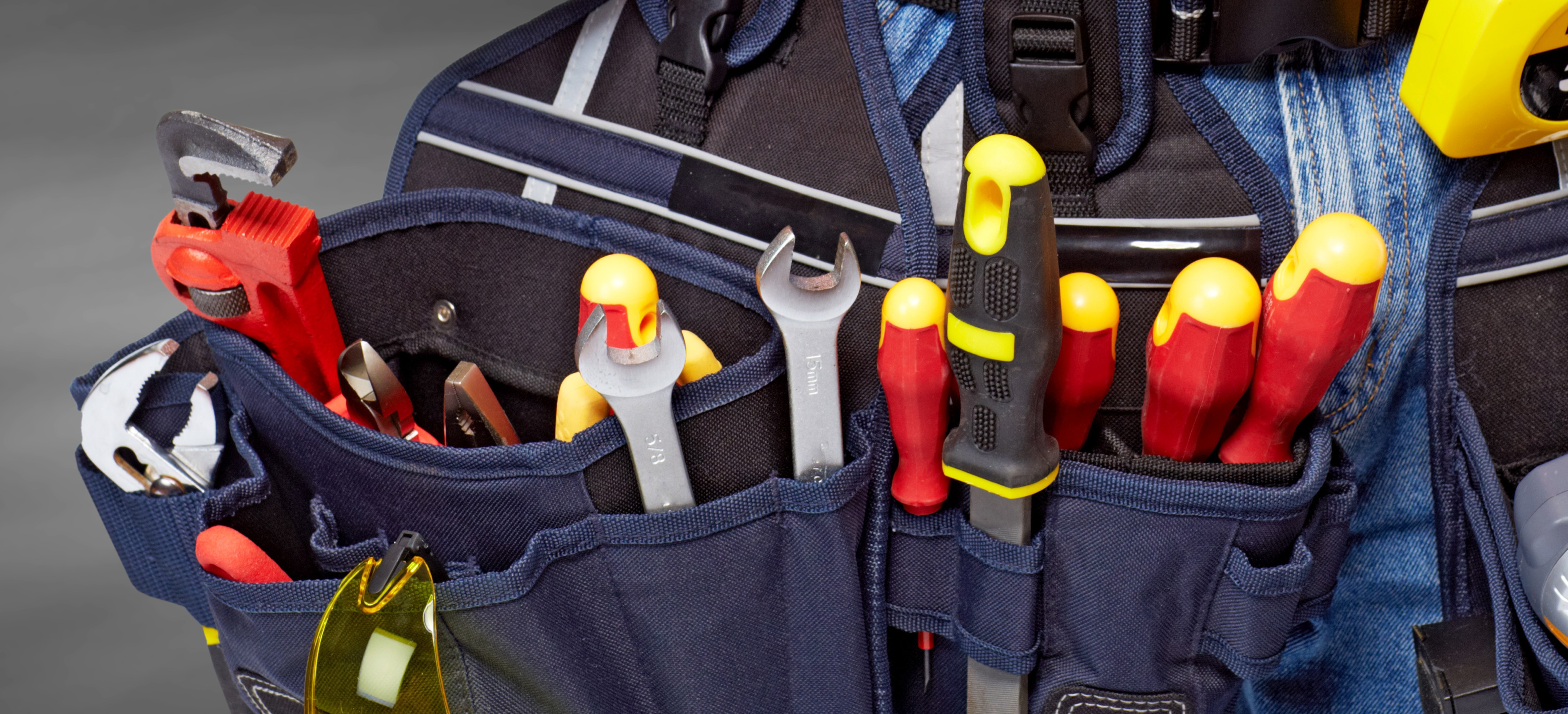 Top 10 Must-Have Tools & Accessories for Power Line Workers - Georgia ...