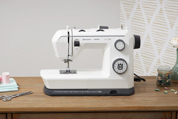 Husqvarna Viking - MACHINES - Page 1 - SEW-U-CAN