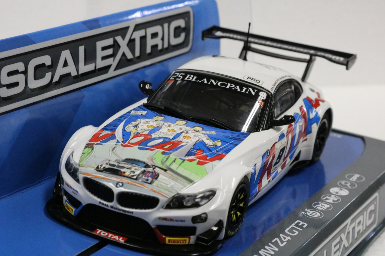 Scalextric C3855 BMW Z4 GT3 Roal Motorsport Spa 2015 #9 w/Lights 1/32 ...