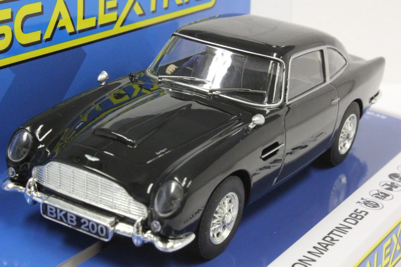C4029 Scalextric Aston Martin DB5 Black 1:32 Slot Car - Great Traditions